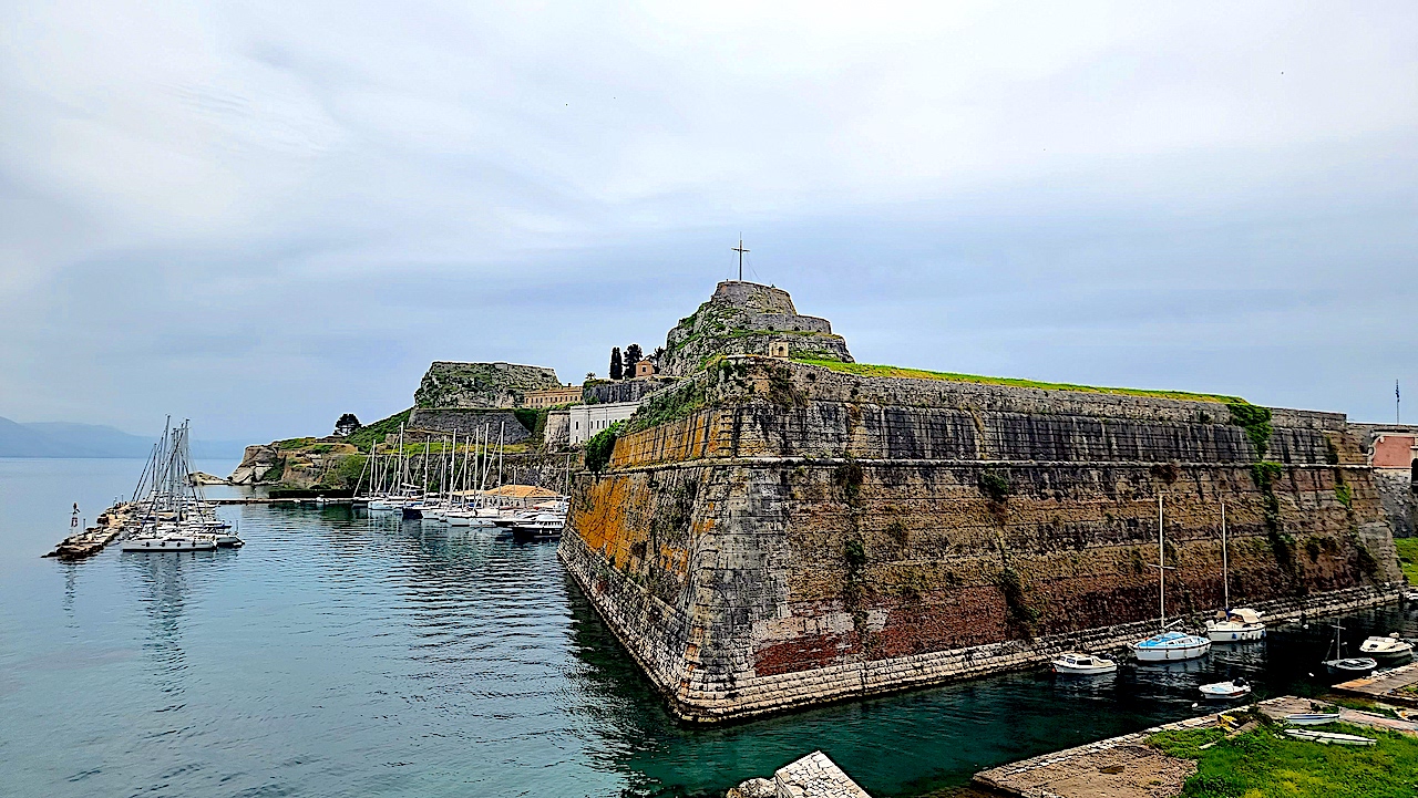 Camping Drepanos · anotherdaymeandering.com